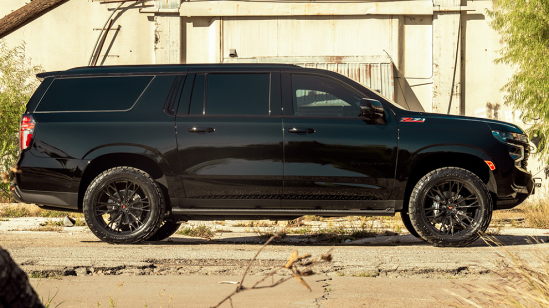 2024 Chevrolet Suburban on 22" Ferrada Wheels FTR11 Obsidian Black ...