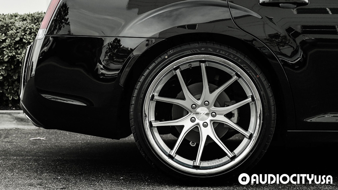 2023 Chrysler 300 RWD on 22" Ferrada Wheels FR2 Silver Machined with ...