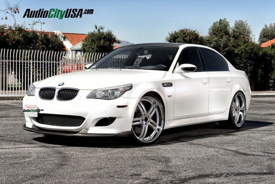 2008 BMW ///M5 on 22" XIX Wheels X15 Silver machine chrome lip ...