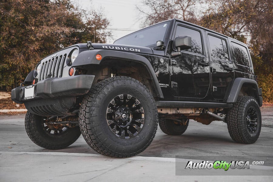 17” Fuel Wheels Vapor D560 Matte Black Rims For 2014 Jeep Wrangler Rubicon