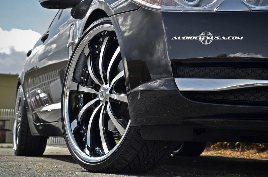 22" Lexani Wheels LSS-10 with Black Machined Chrome Rims for a 2010 ...