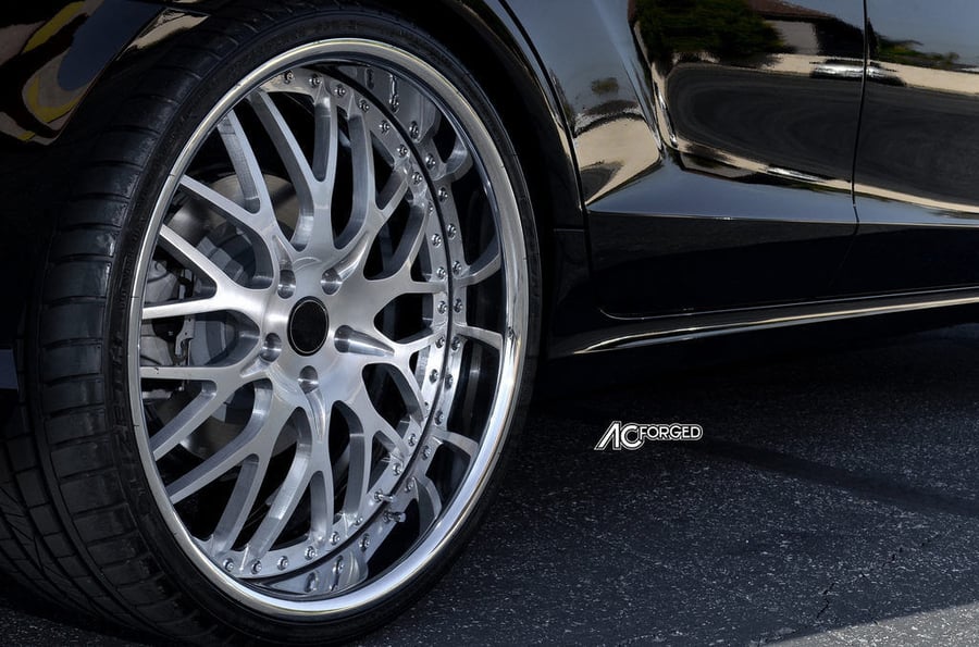 2013 Mercedes Benz CLS 550 on 22 inch RIMS