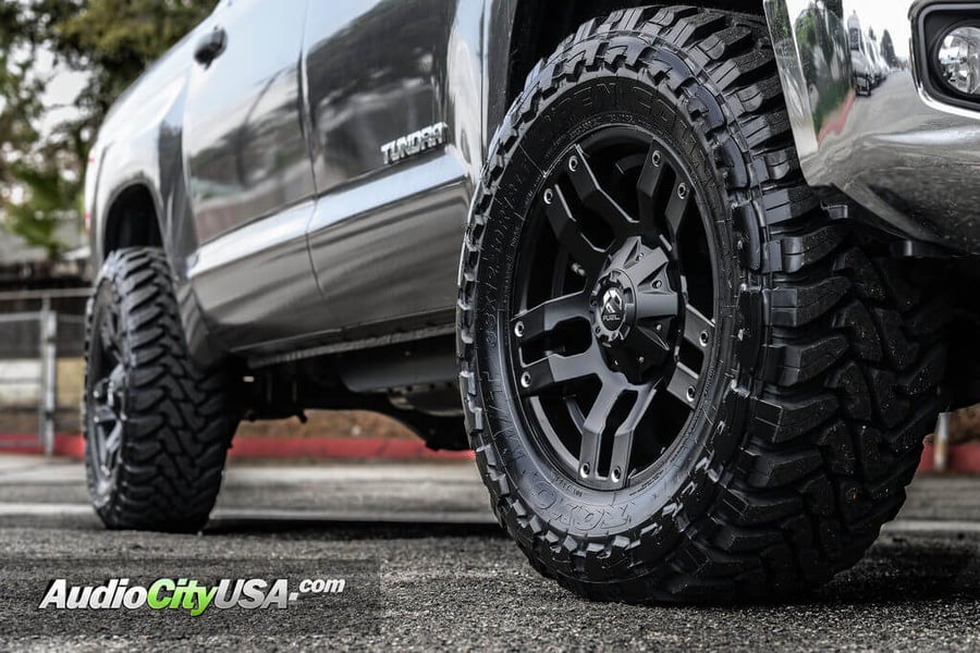 2016 Toyota Tundra | 18" Fuel Wheels Pump D515 Black Rims with Toyo ...