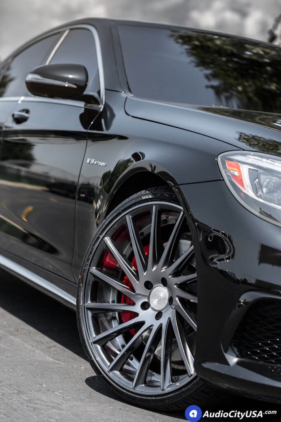 22″ Road Force Wheels RF16 Gunmetal Machined Rims