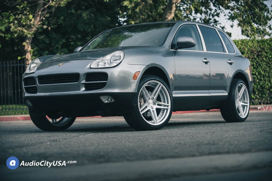 22" Rennen Wheels CSL Silver with Chrome Bolts Rims | Lexani Tires LX ...