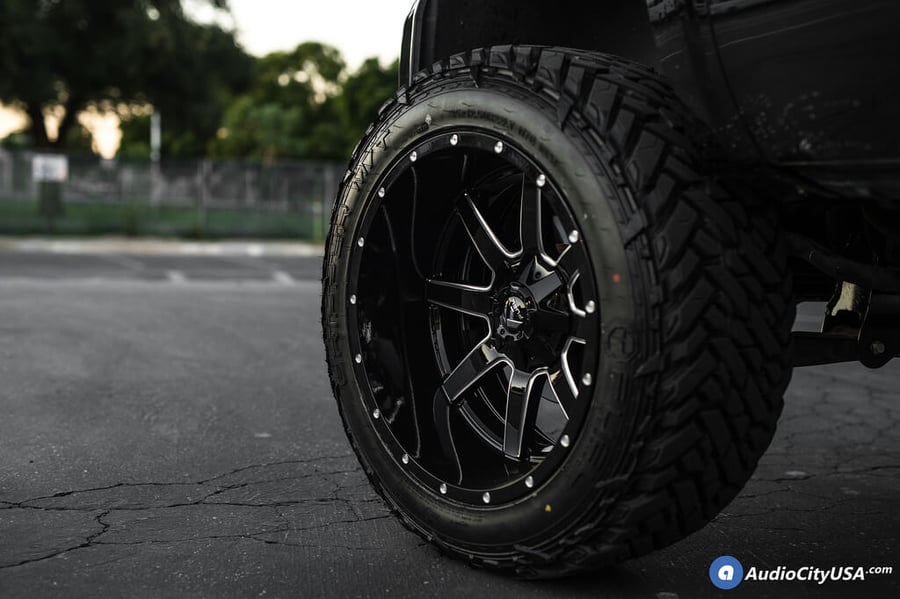 22" Fuel Wheels D610 Maverick Gloss Black Milled Off-Road Rims | Fuel ...