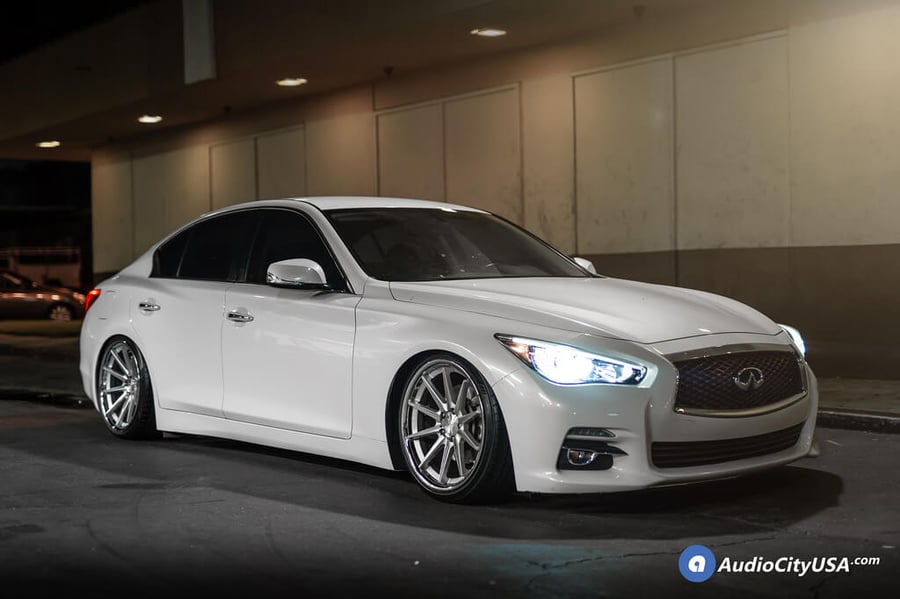 19″ Staggered Ferrada Wheels FR4 Silver Machined With Chrome Lip Rims