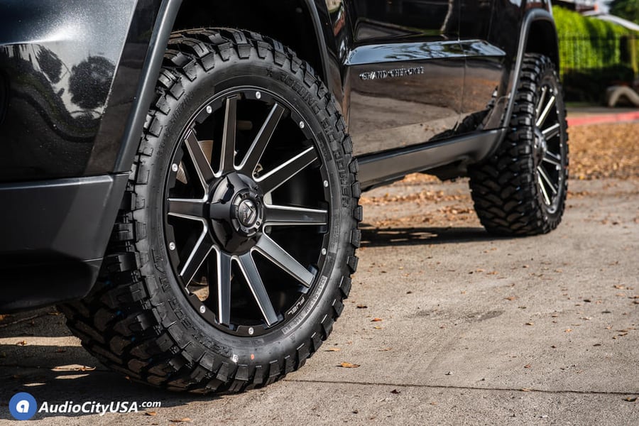 Jeep Grand Cherokee 20 inch Wheels & Tires