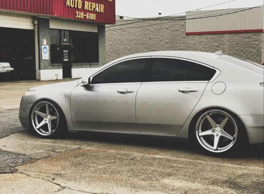 20″ Ferrada Wheels FR3 Silver Machined with Chrome Lip Rims for Acura TL