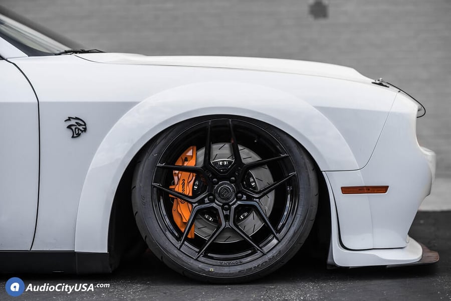 20″ Staggered Rohana Wheels for 2018 Dodge Challenger Hellcat