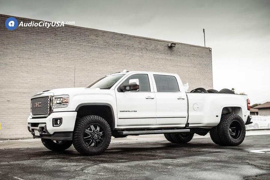 20″ Fuel Wheels D538 Maverick Dually Matte Black Milled Off-Road Rims