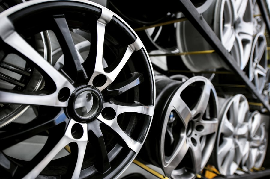A Look at All The Different Types Of Rims Available For Your Ride