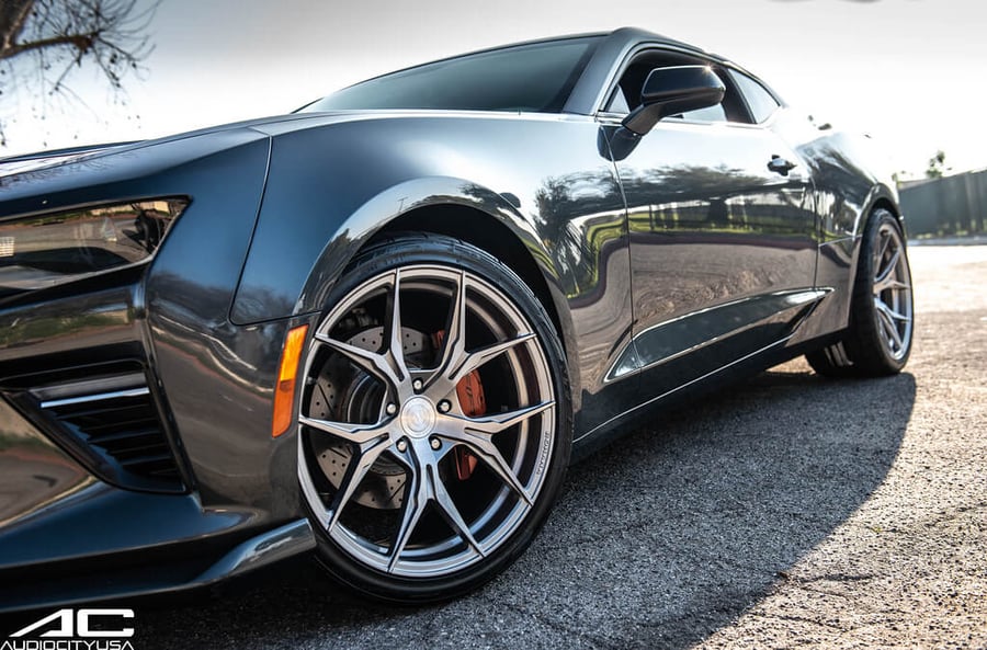 20″ Staggered Rohana Wheels RFX5 Brushed Titanium Rims for 2017 Chevy ...