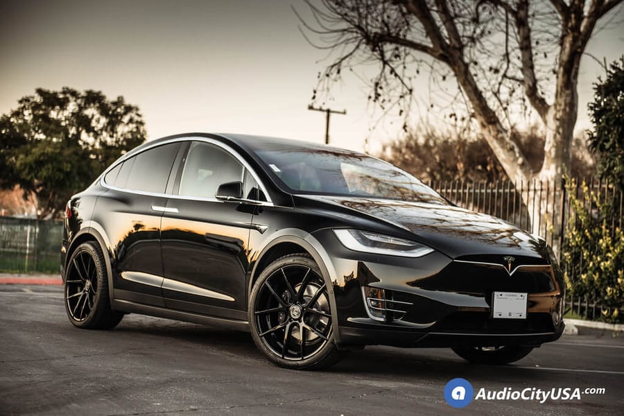 22" Staggered Lexani Wheels Continental Tires for 2020 Tesla Model X ...