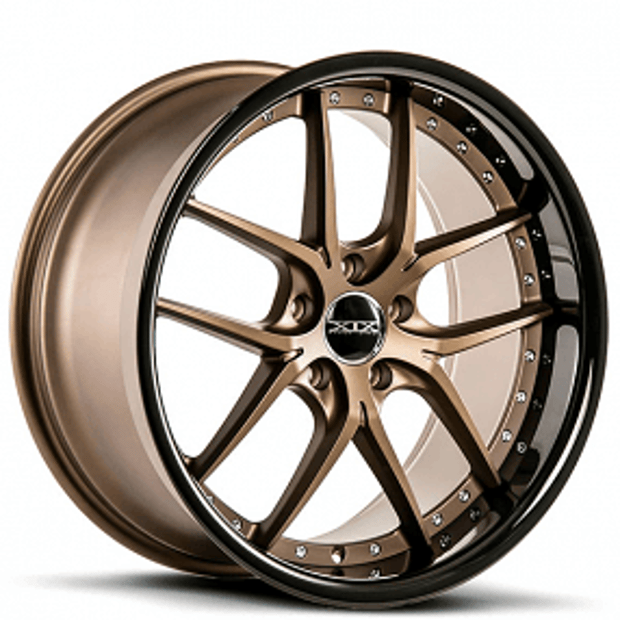 22" XIX Wheels X23 Silver Machined with Chrome lip | Lionhart Tires LH ...
