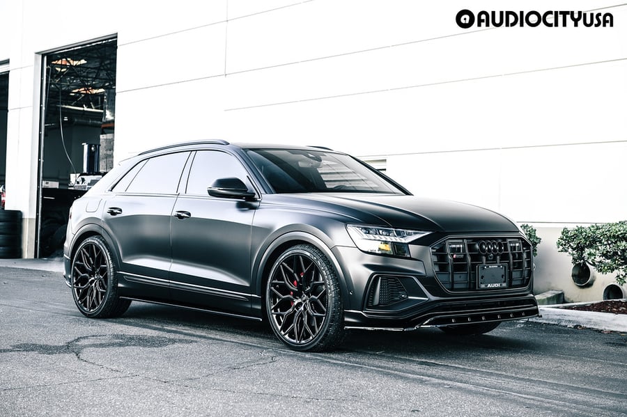 24" Vossen Wheels HF-2 Custom Gloss Black | Lexani Tires LX-Thirty | 2022 Audi SQ8
