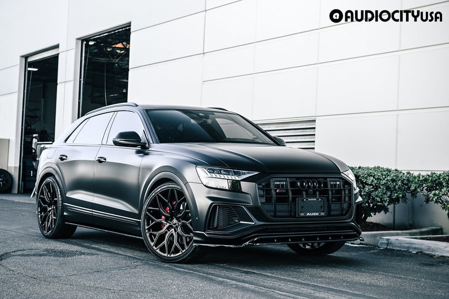 24" Vossen Wheels HF-2 Custom Gloss Black | Lexani Tires LX-Thirty | 2022 Audi SQ8