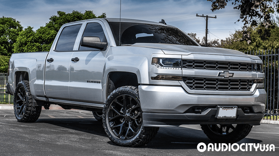 2018 Chevrolet Silverado 1500 on 22" OEM Replica Wheels Chevy Snowflake ...