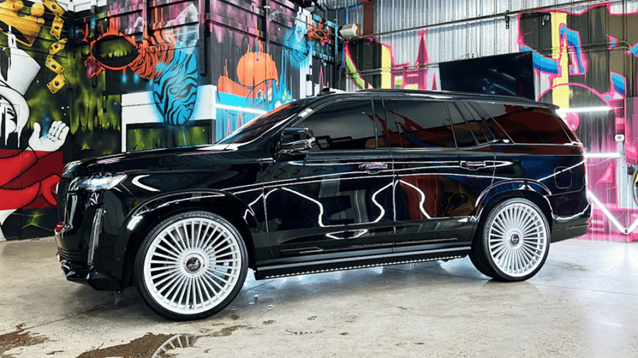 2021 Cadillac Escalade on 26" Gianelle Wheels Cabo - Floating Cap Gloss ...