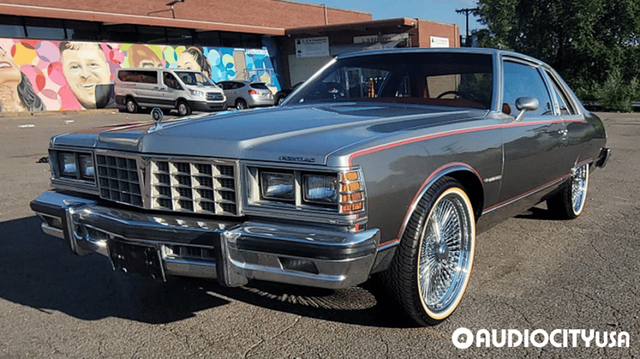 1977 Pontiac Bonneville on 22" LA Wire Wheels Standard 150-Spoke ...